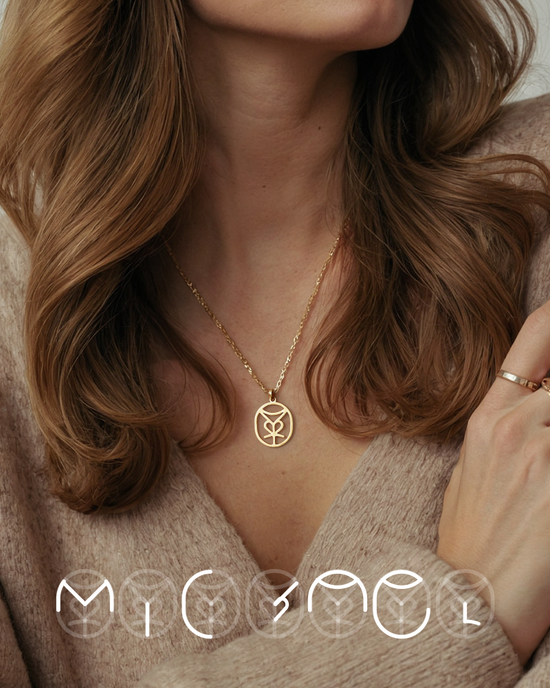 Custom Name Necklace | Monogram Jewelry - Charmly – Charmlry